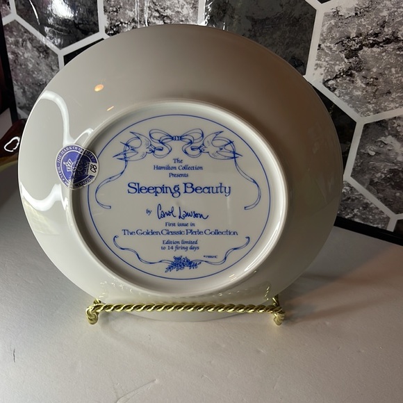 Royal Worcester | Art | Royal Worcester Hamilton Collection Sleeping ...